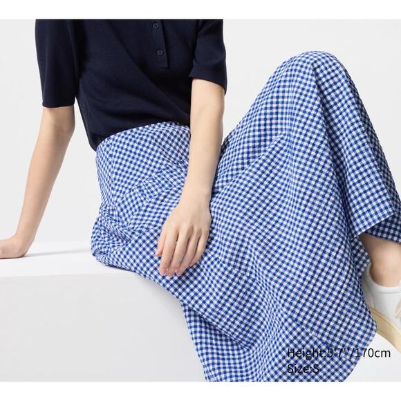 Uniqlo | Skirts | Uniqlo Seersucker Volume Skirt In Gingham Blue | Poshmark